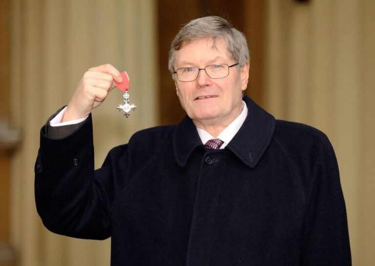 Who Is Clive Collins, Phil Collins Brother? Sister Carole Collins